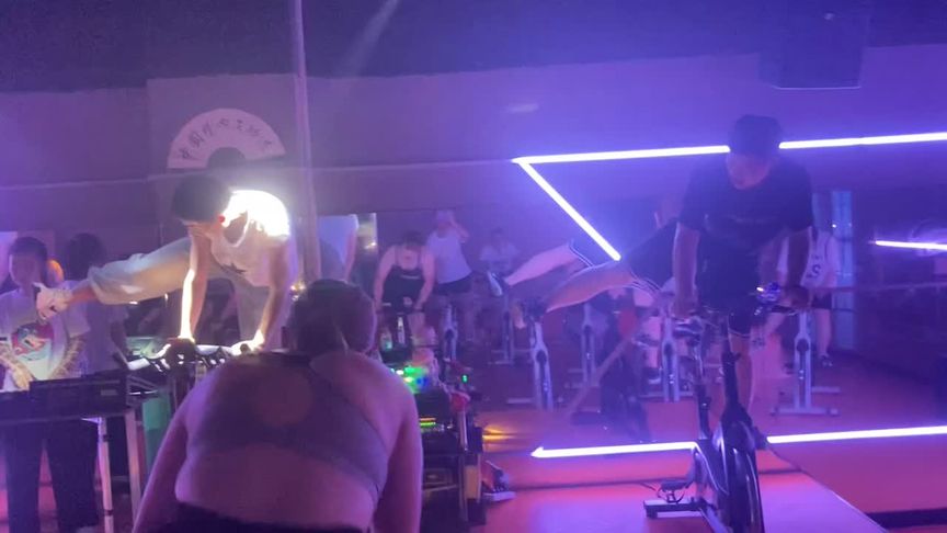 #动感单车 #花式动感单车 哎呀带劲就是害怕不会ߘ