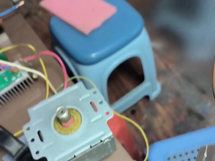 高压包推磁控管,真空二极管损耗大,发生功率非常小