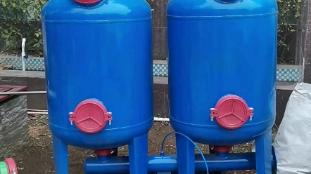 浅层砂过滤器 #多介质过滤器 这款两罐的浅层砂过滤器,以石英砂滤料...