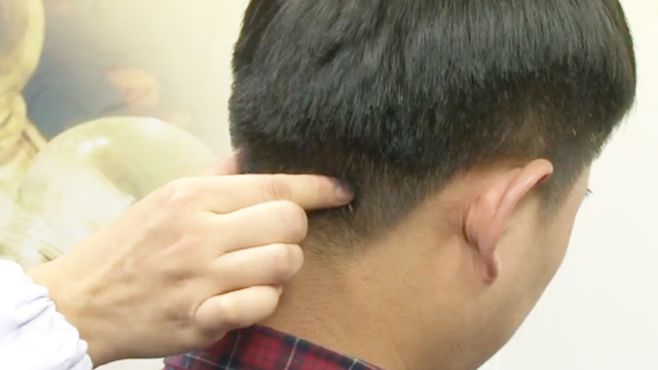 总是手抖怎么办?中医教你一招,这两个穴位同按能有效治疗