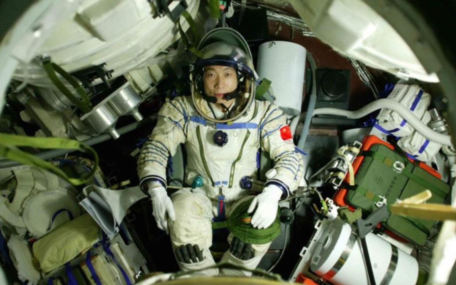 杨利伟在太空中真的听见“外星人的敲门声”？终于有了科学解释