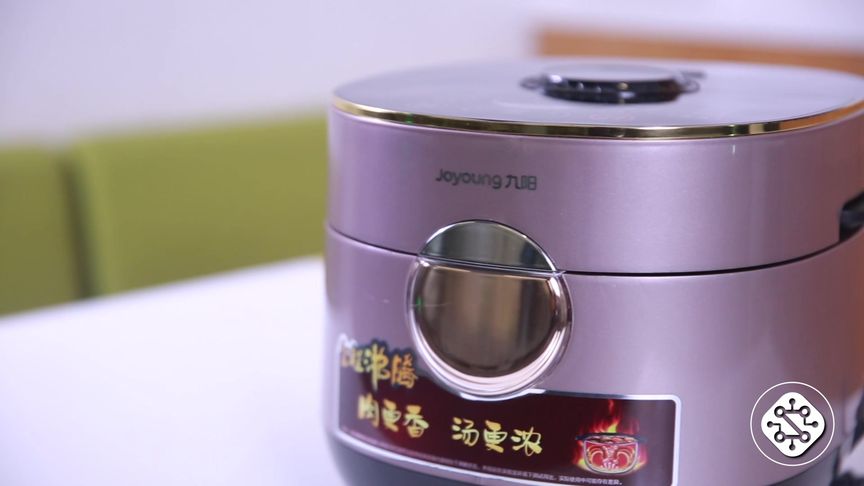 九阳Q系列电压煲智能排气、水冷降压,让厨房更安全
