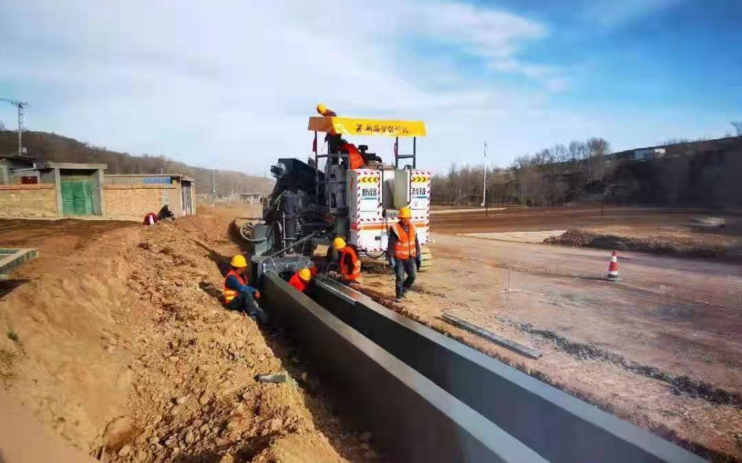 水沟成型机滑模机@水沟成型机滑模机施工租赁