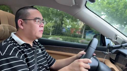 问界M5增程器启动低频共振