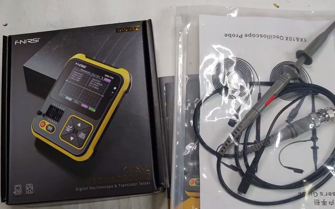 这示波器可测波形,还可测量判断三极管等元件,小巧便宜谁不喜欢