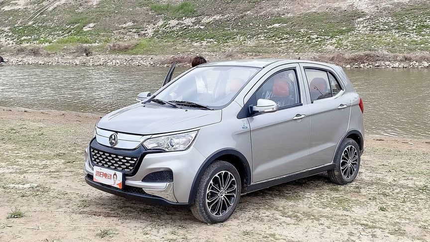 超高配的低速电动汽车 时速60码 一键启动 山区专用