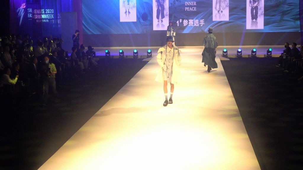 明年春夏啥流行?来中国时尚设计大赛决赛现场这50套华服里找思路