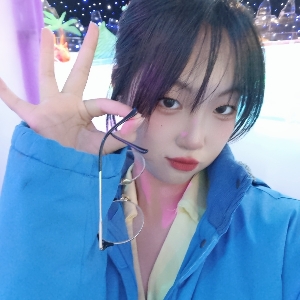 不追小兔的西西 