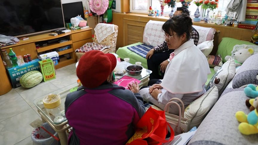 志愿者肖荣:精神病患心中的一道光