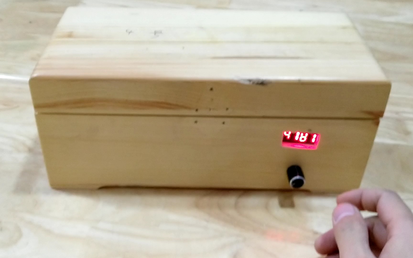 arduino制作4位密码保险箱