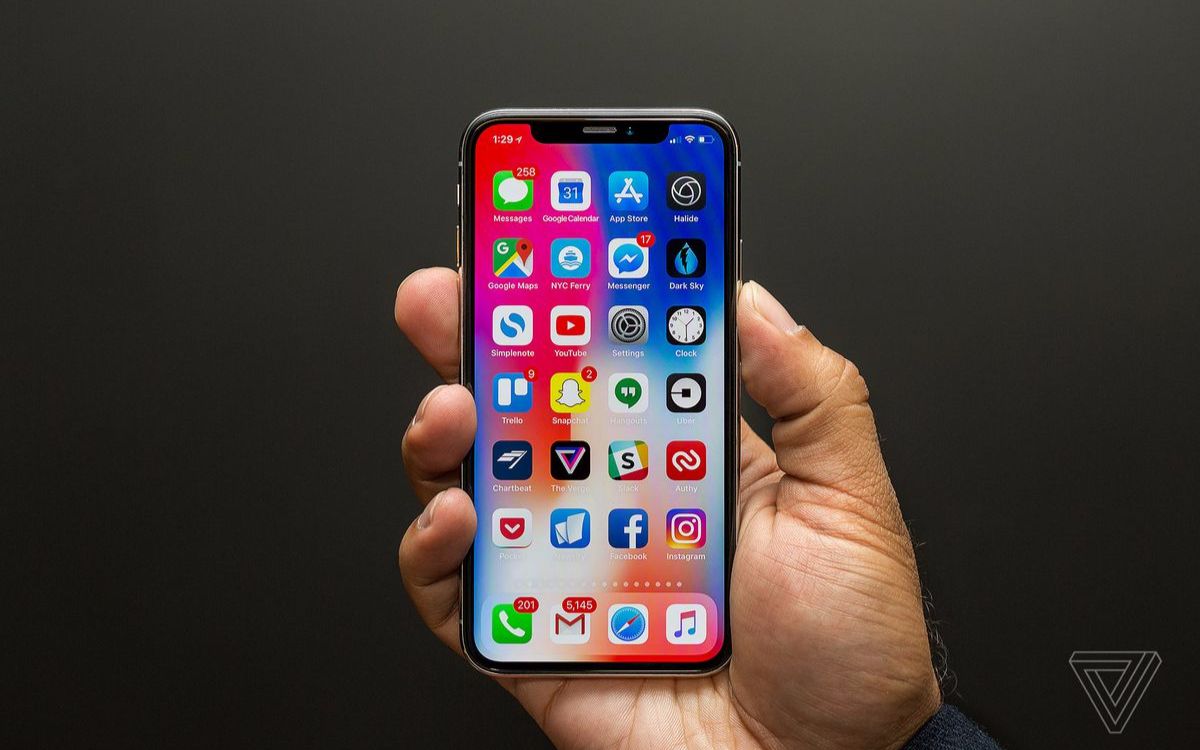网友集体晒出iPhone X,但没了HOME键不会用,5个技巧必学!