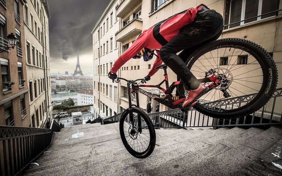 只用 8 分钟,山地车大神从里昂骑到巴黎