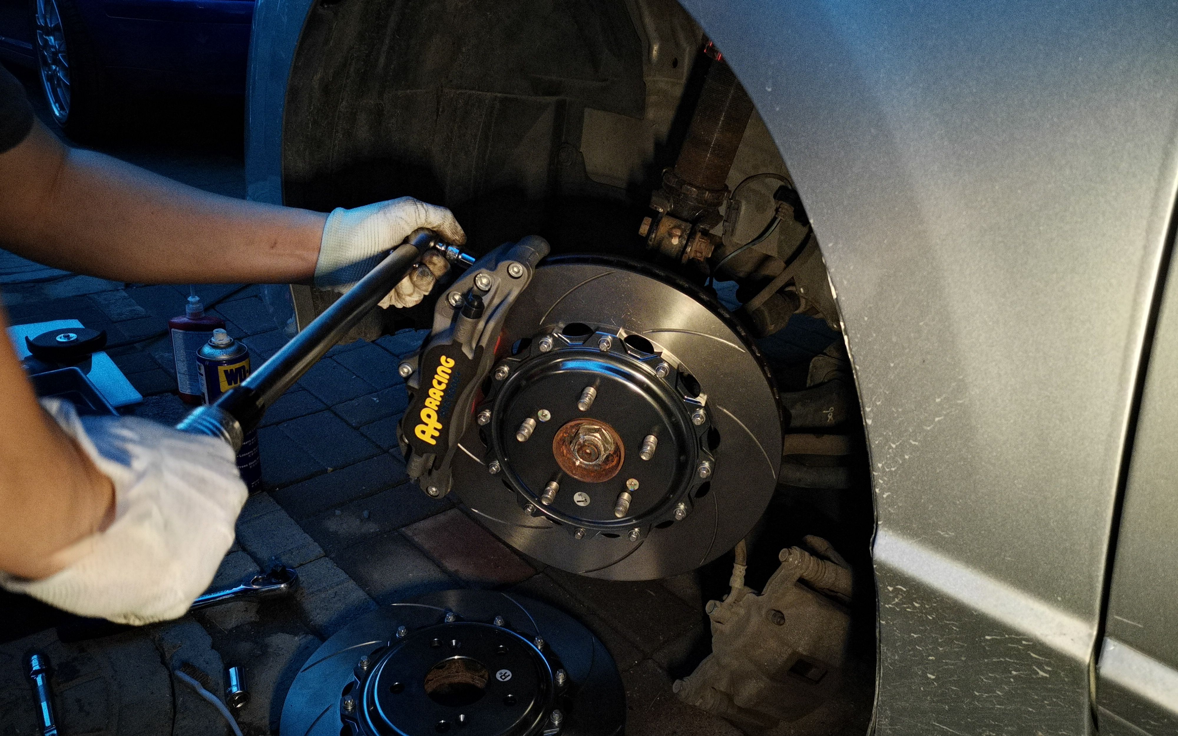 8.5代本田思域 刹车系统的拆卸和安装