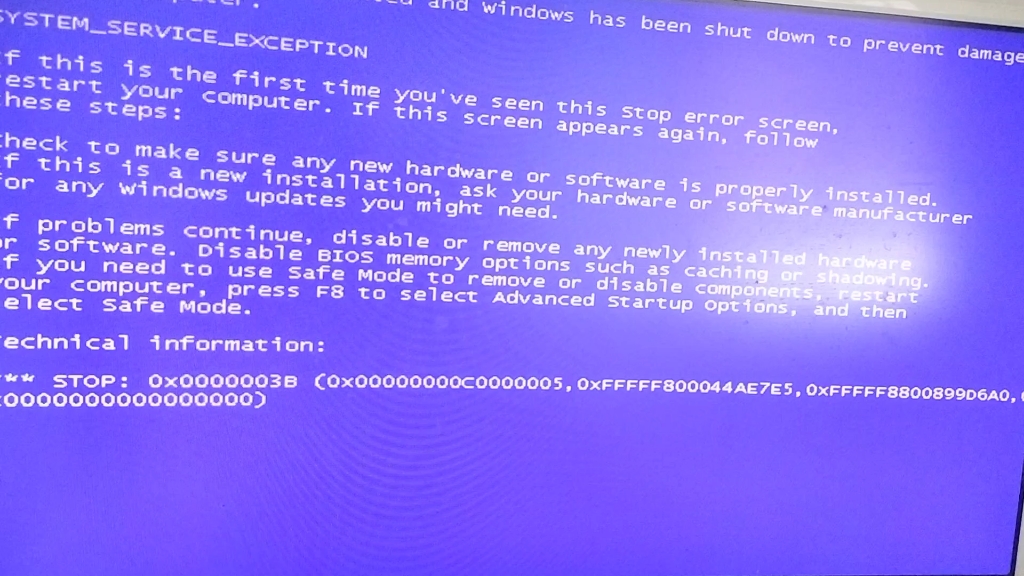 [跳舞的线]已下架的关卡,但是声音很鬼畜有蓝屏死机合集