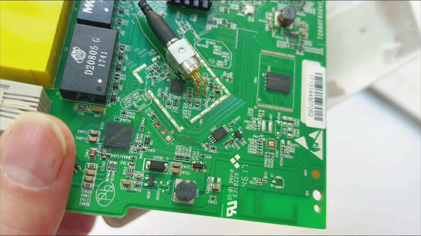 拆解中兴为中国电信制造的网关,偶然发现自研芯片,为国产点赞!