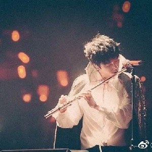 抚雪映晨yu 