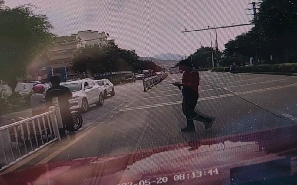 哈弗大狗,拿生命来测试,自动刹车是真灵