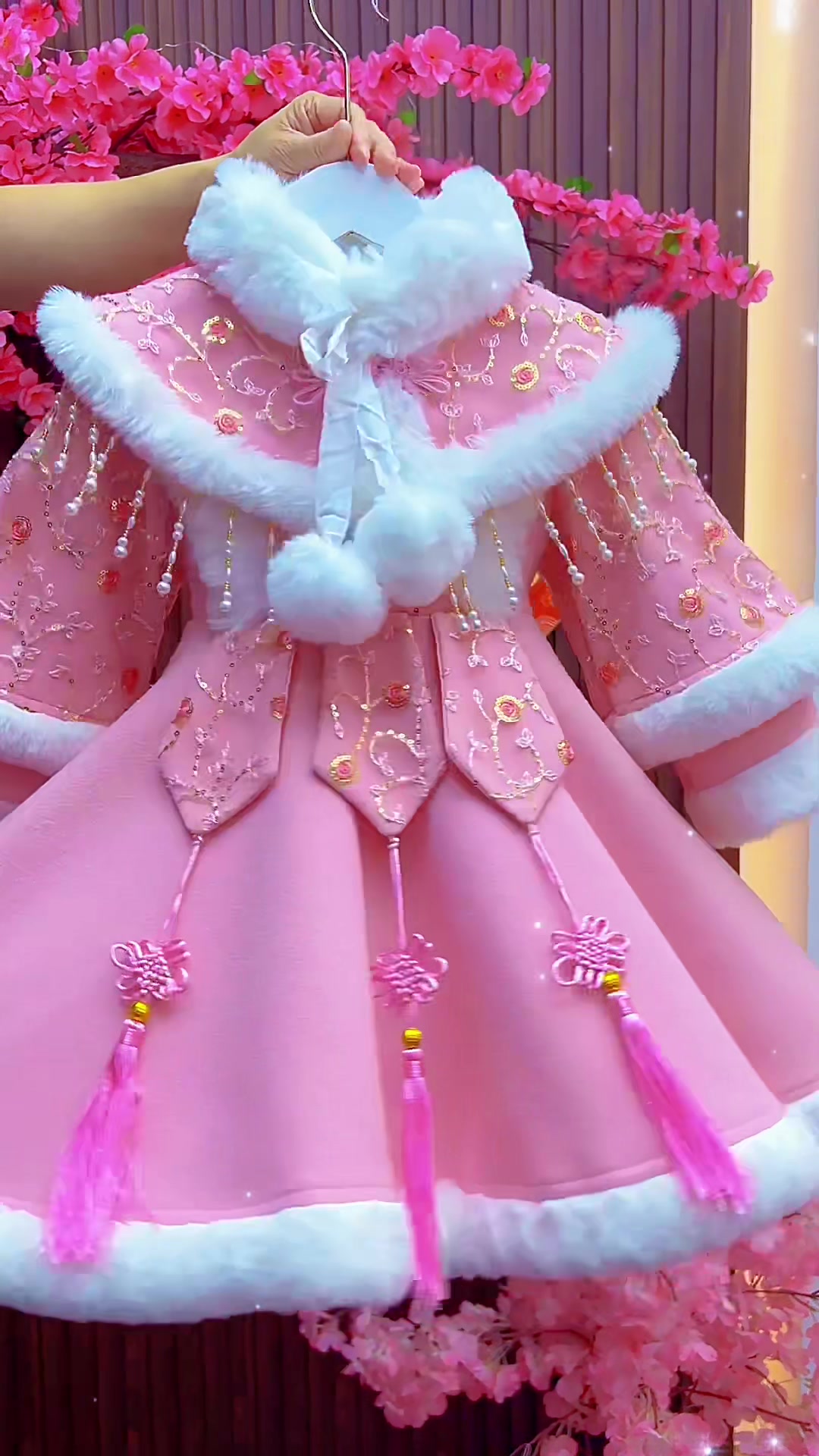 #国风汉服 #旗袍裙服装 #汉服古风 #旗袍国风 #汉服穿搭