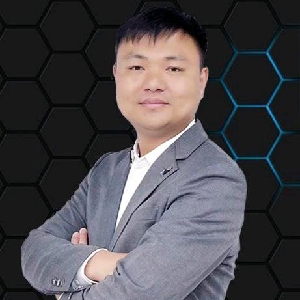中审润奥任总谈造价 