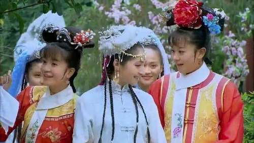 新还珠格格:香妃给班杰明行礼,不料被老佛爷看到,这下精彩了!