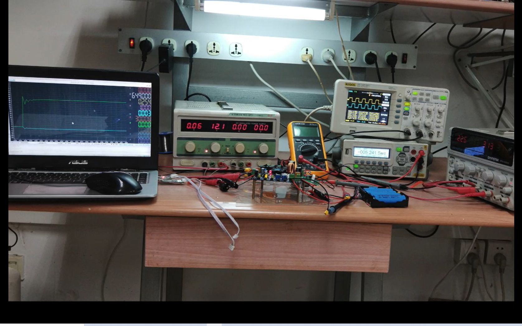 演示视频:双向DC-DC变换器