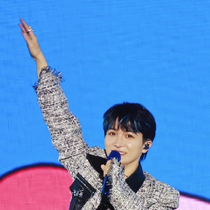 木木没睡醒QLIN 