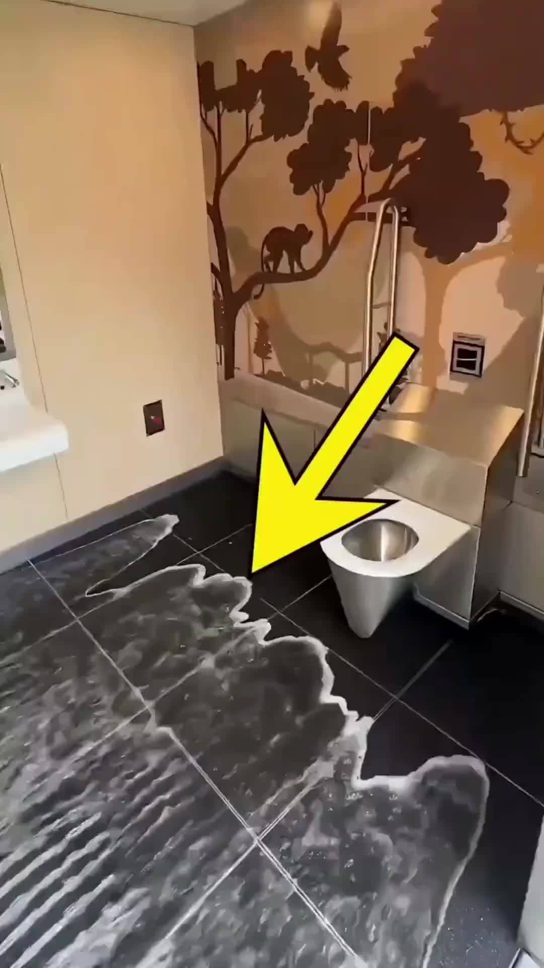 动漫:这是我见过最干净的公共厕所,