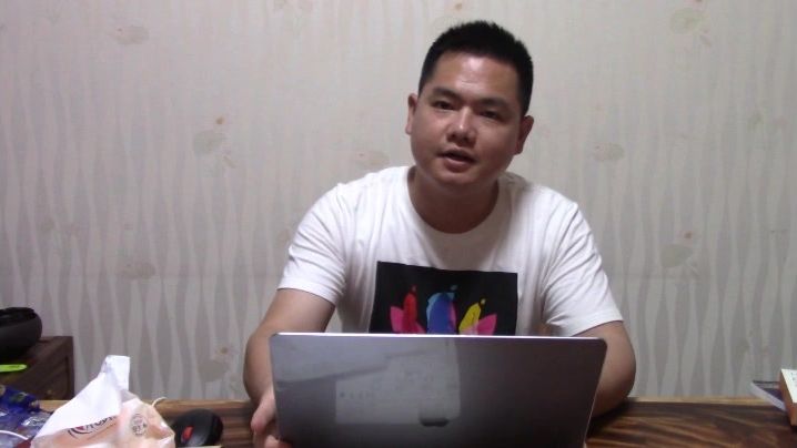 苹果笔记本小伙不会用,准备换成windows系统,大家觉得怎么样?