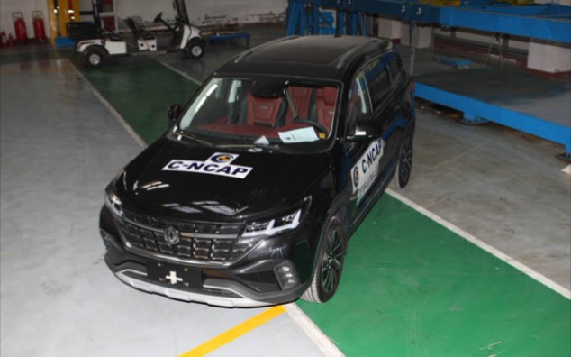 2018 东风柳汽风行 T5 全面碰撞测试 c-ncap