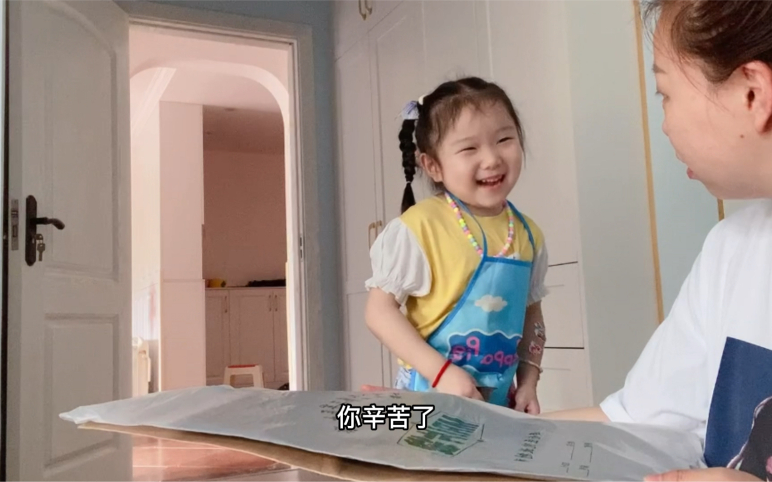 收拾屋子翻到了病历,豆豆此刻的出现让过往的心酸都画上了句号。