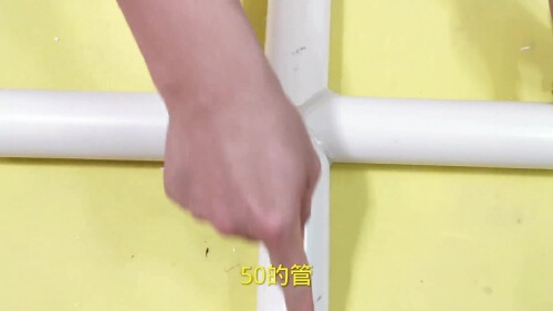 PVC管怎么十字交叉?老电工传下来的技术活,现在很多人都不会了
