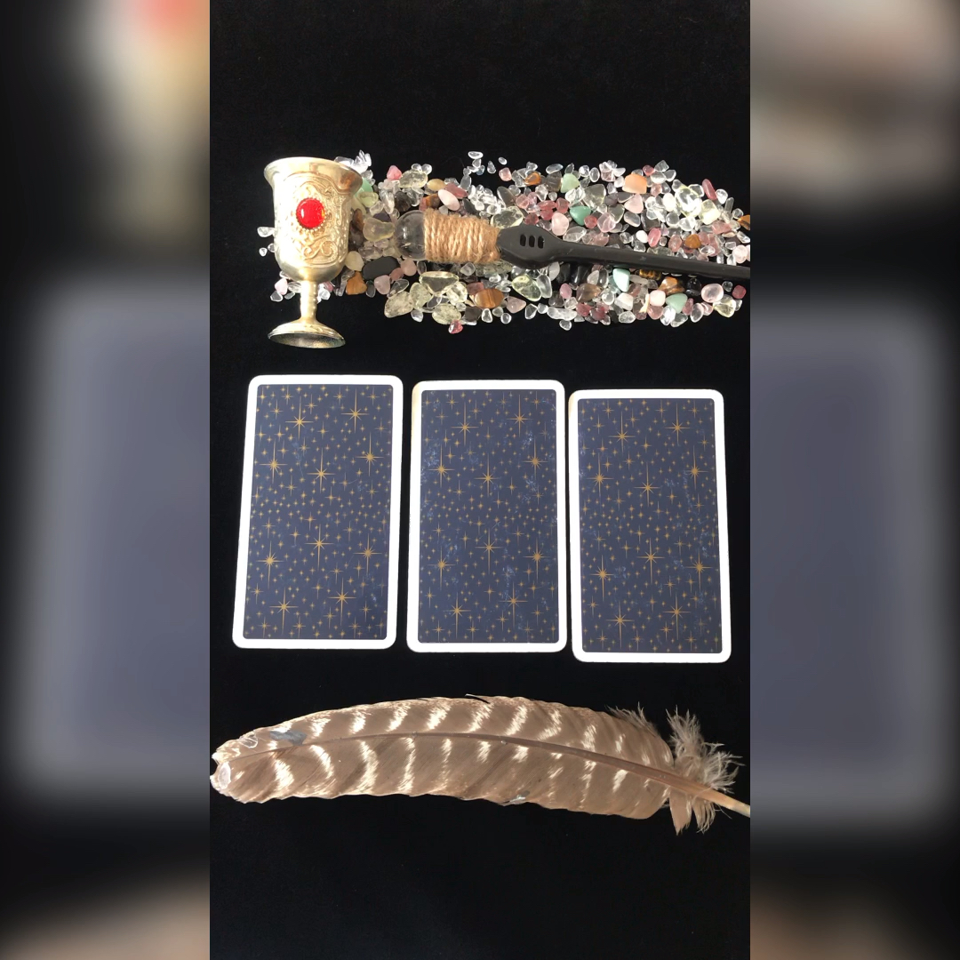 #塔罗#塔罗占卜:他有在偷偷想念你吗?#