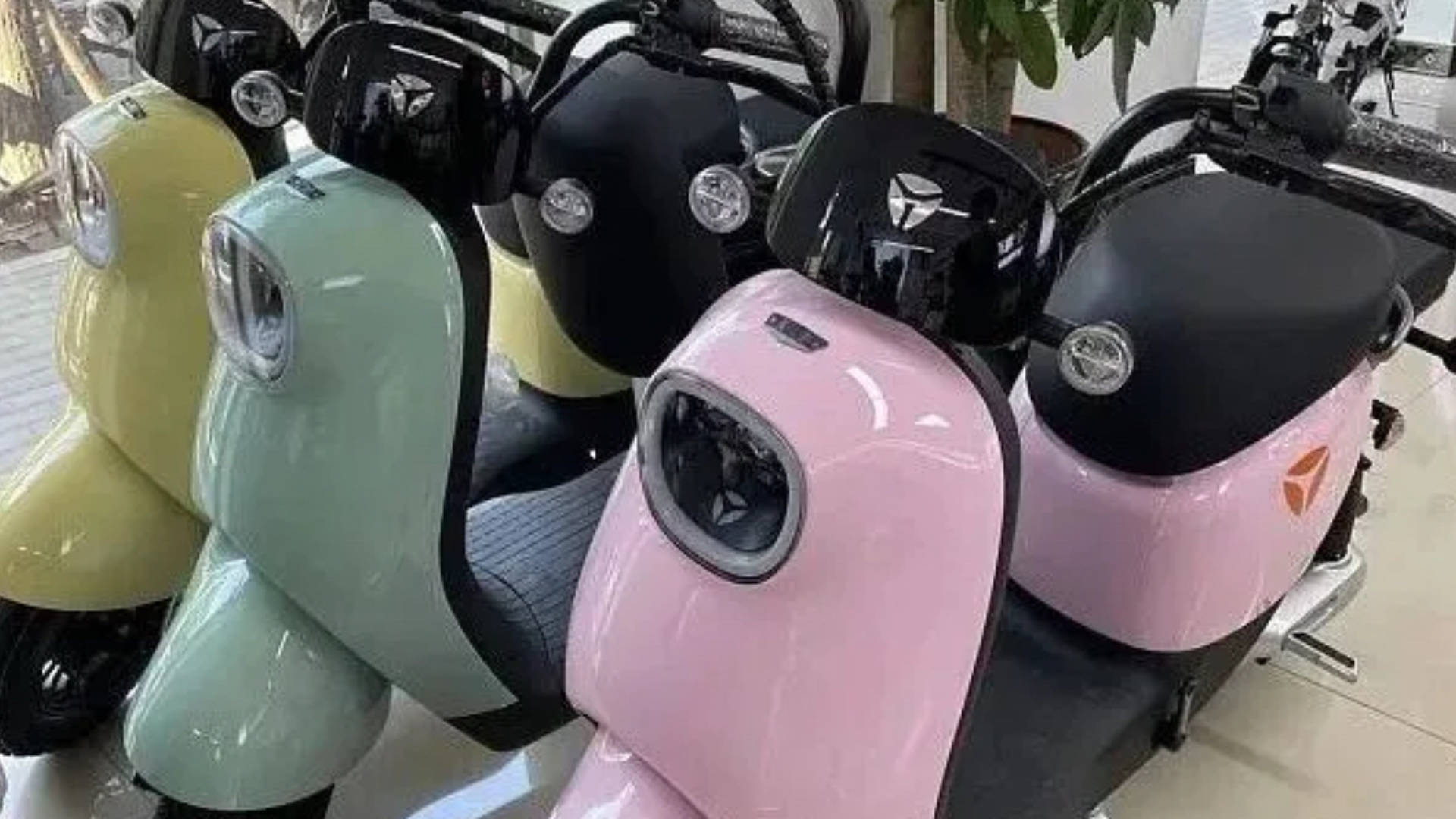 "小电驴"新国标上线,电动自行车价格猛涨千元,多品牌断货