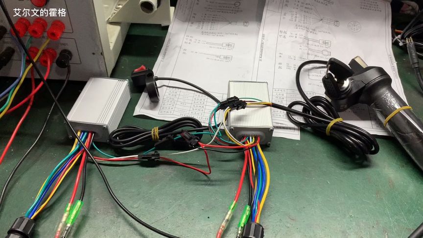 测试电动车控制器,用于搬运重物,双驱扭矩大,带原地锁电机功能