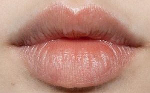 详说润唇膏的心机用法:ೖ(⑅σ̑ᴗσ̑)ೖ: