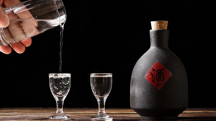 新冠病毒对酒精特别敏感?研究证明喝高度白酒可以预防新冠?