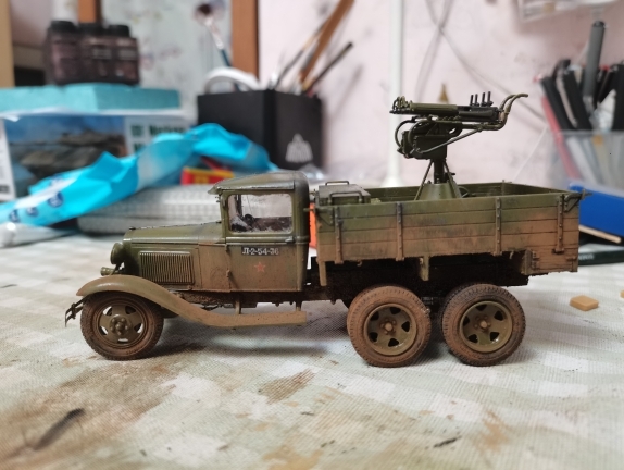 [模型]嘎斯AAA搭载四联马克西姆重机枪1/35 小号手84571