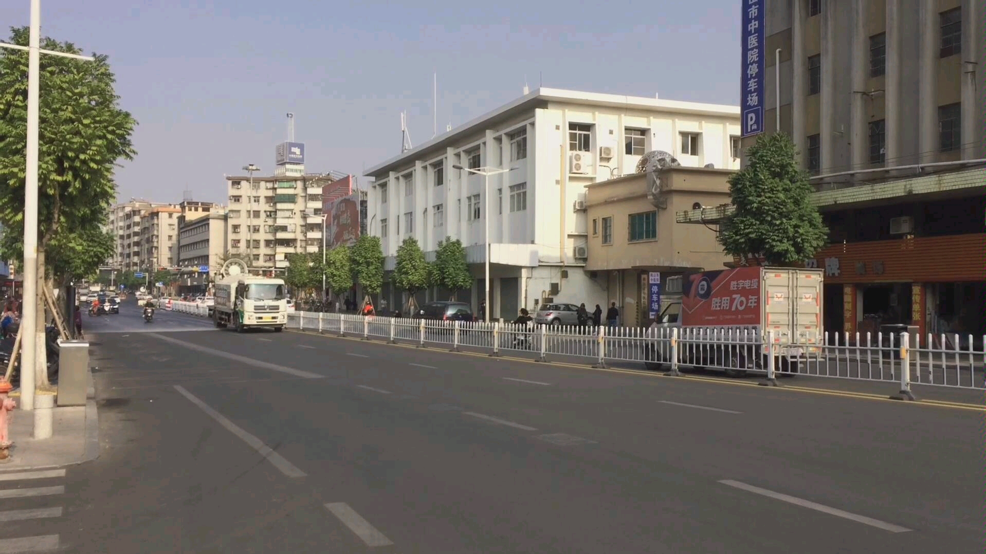 20200113福龙马抑尘车人民路洒水作业【粤JX4646】