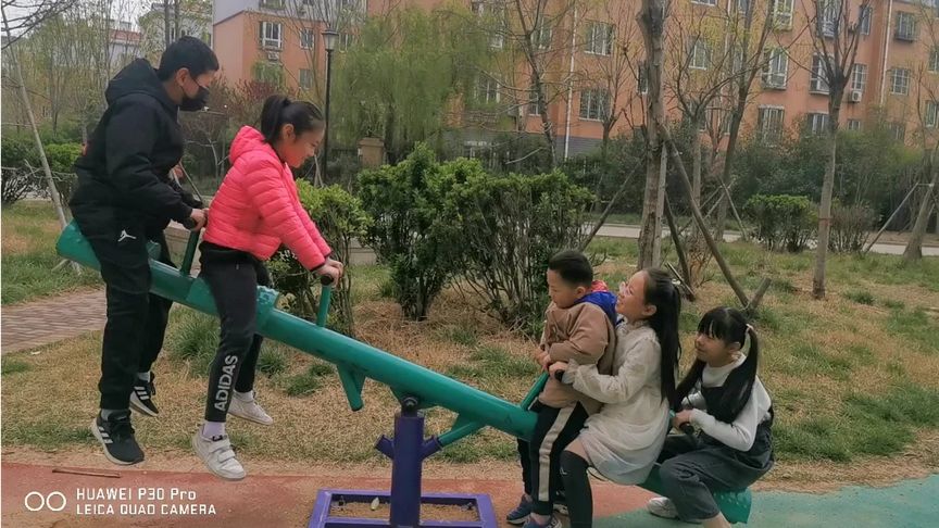 快乐童年,撒撒欢儿