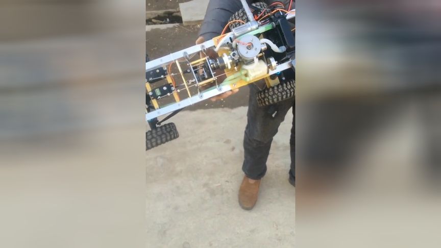 带换挡拨片的遥控燃油车