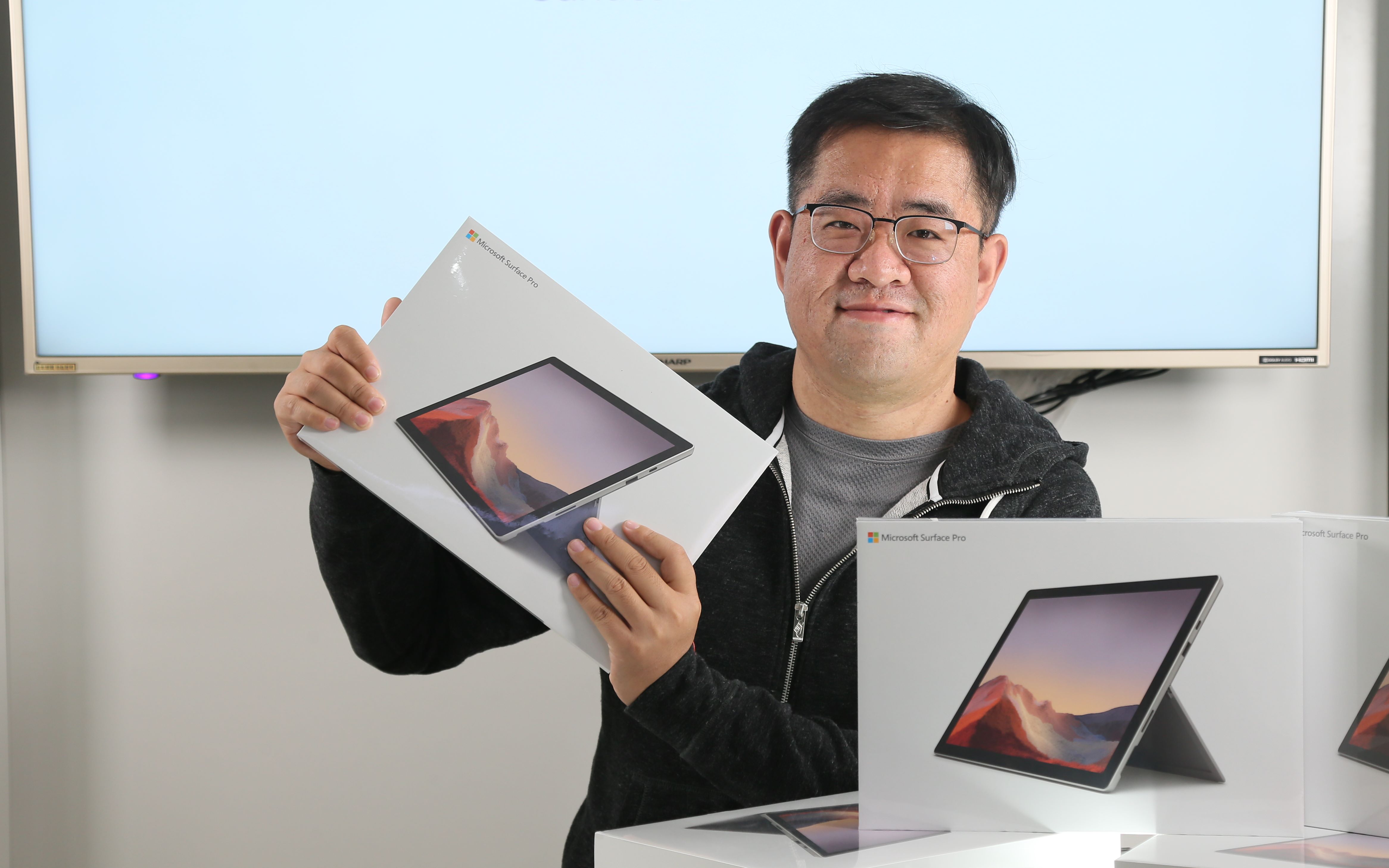 全网国内最早Surface Pro 7开箱,实测它到底香不香?