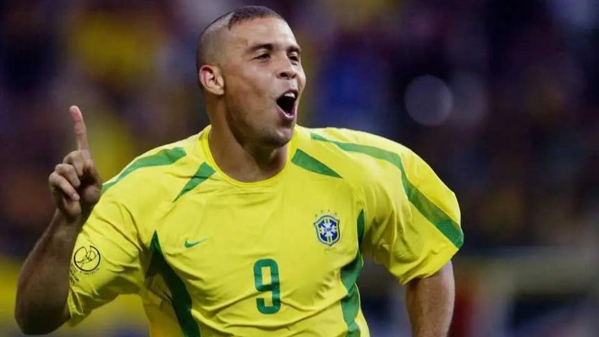 2002世界杯决赛 巴西2比0德国 高清国语解说 上半场