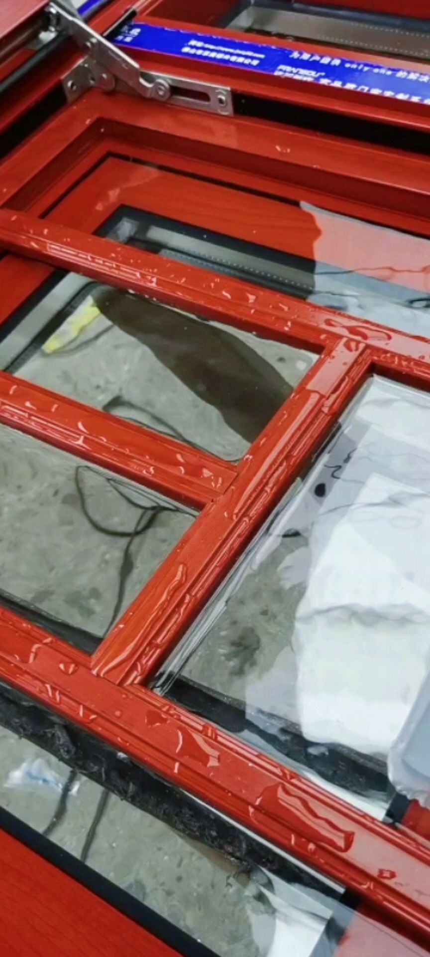 断桥铝门窗108系列做防水测试