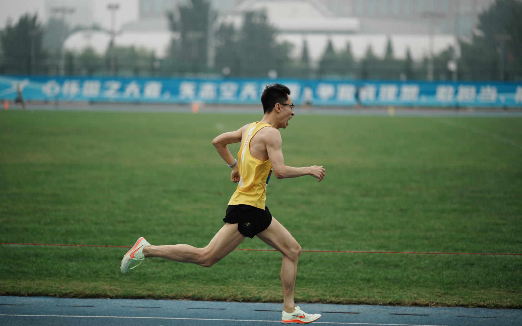 纯原声1000米2分45,体验最真实的跑步