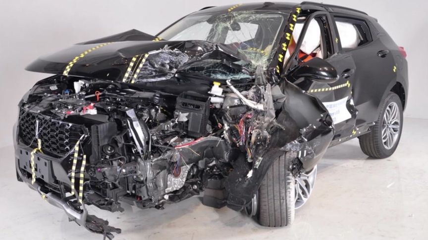 WEY VV5神车碰撞测试 面目全非