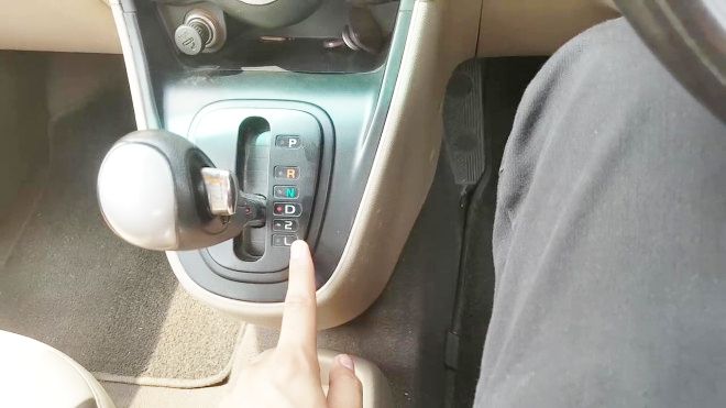 很多人都开自动挡车,为何却还要考C1手动挡驾照?看完可算明白了