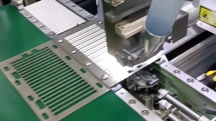 #光敏二极管厂家# 鑫永诚工厂产品生产过程简直是一场机械的舞蹈...
