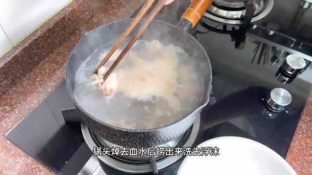 天热了,这一锅莲藕汤水要多煲,清润解暑又营养