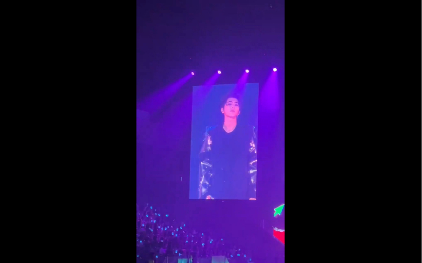 蔡徐坤澳门演唱会进行中