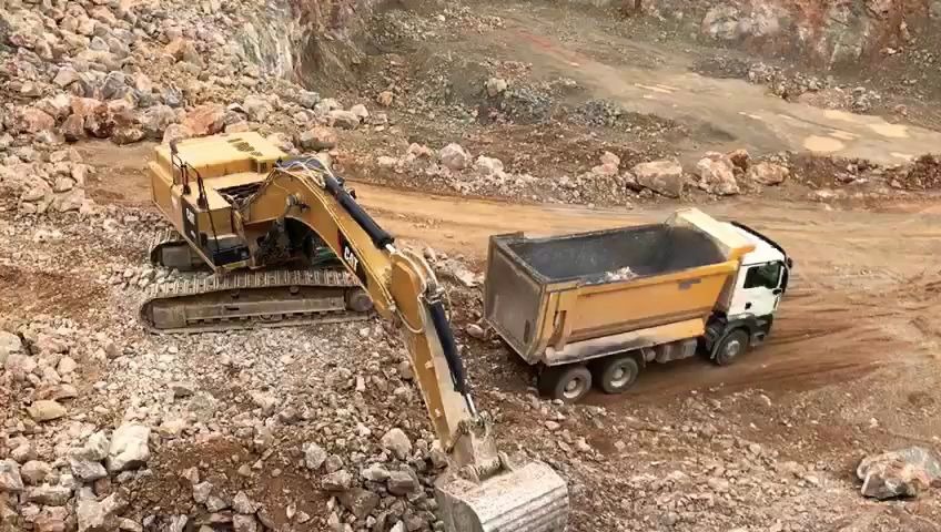 卡特彼勒349D挖掘机 - ARAZİDEKİLER